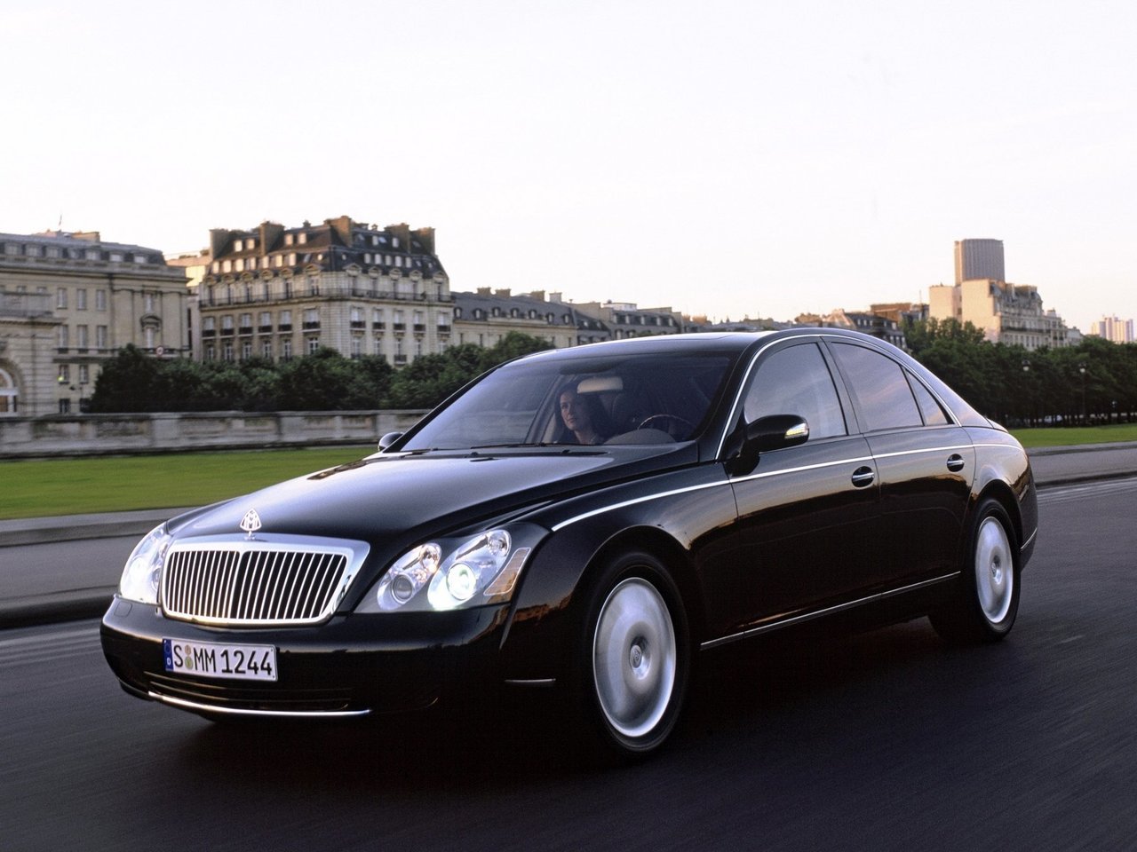 Luxury Car Rental - Sri Ram Cars